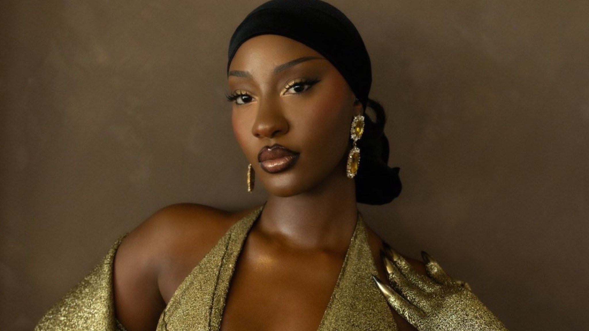 Tems Calls Herself a "Jesus Baby" and Sparks Debate Online - Nile Scoop
